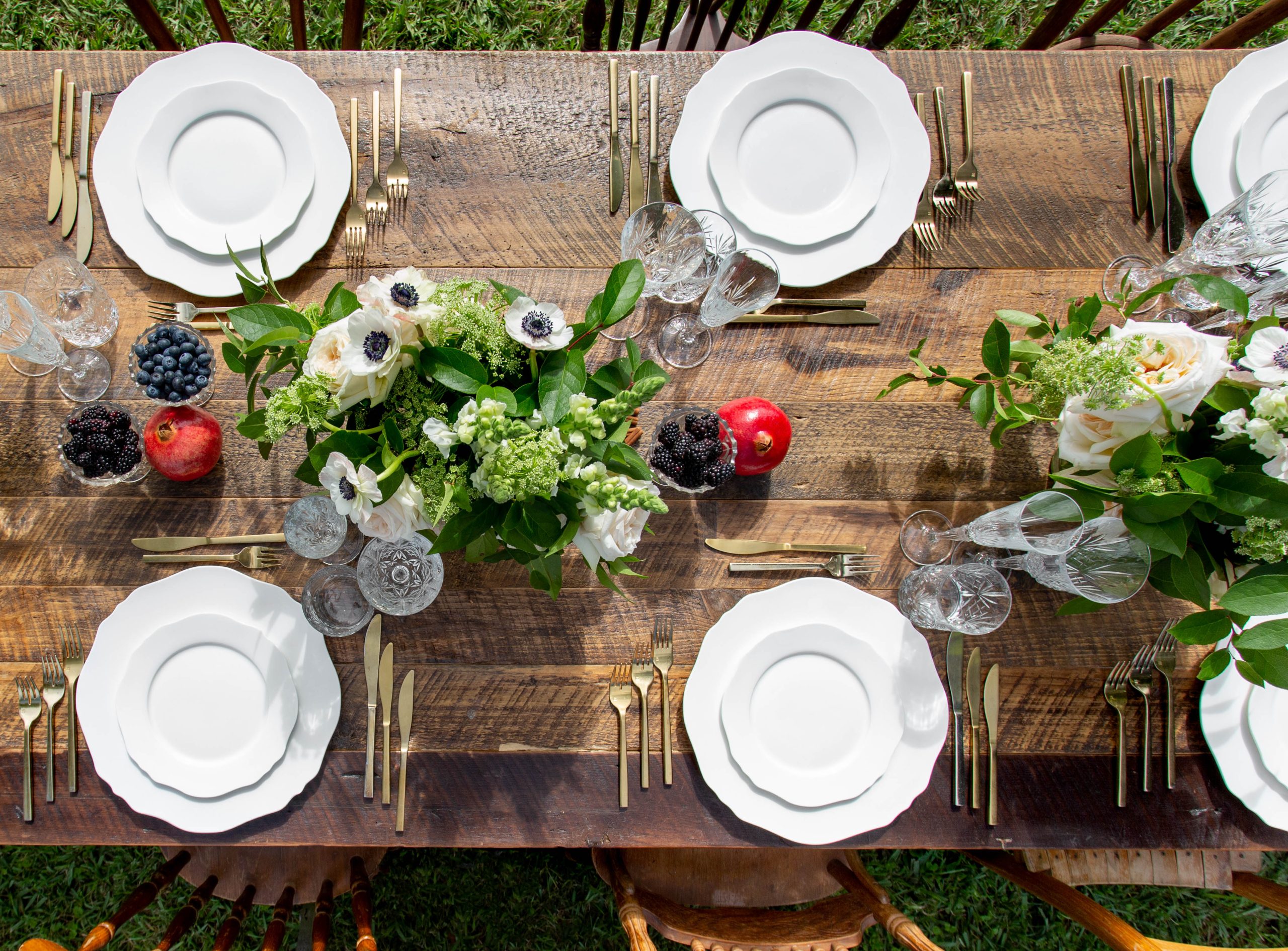 Our Tips for a Perfect Springtime Tablescape - Blue Stallion Farm