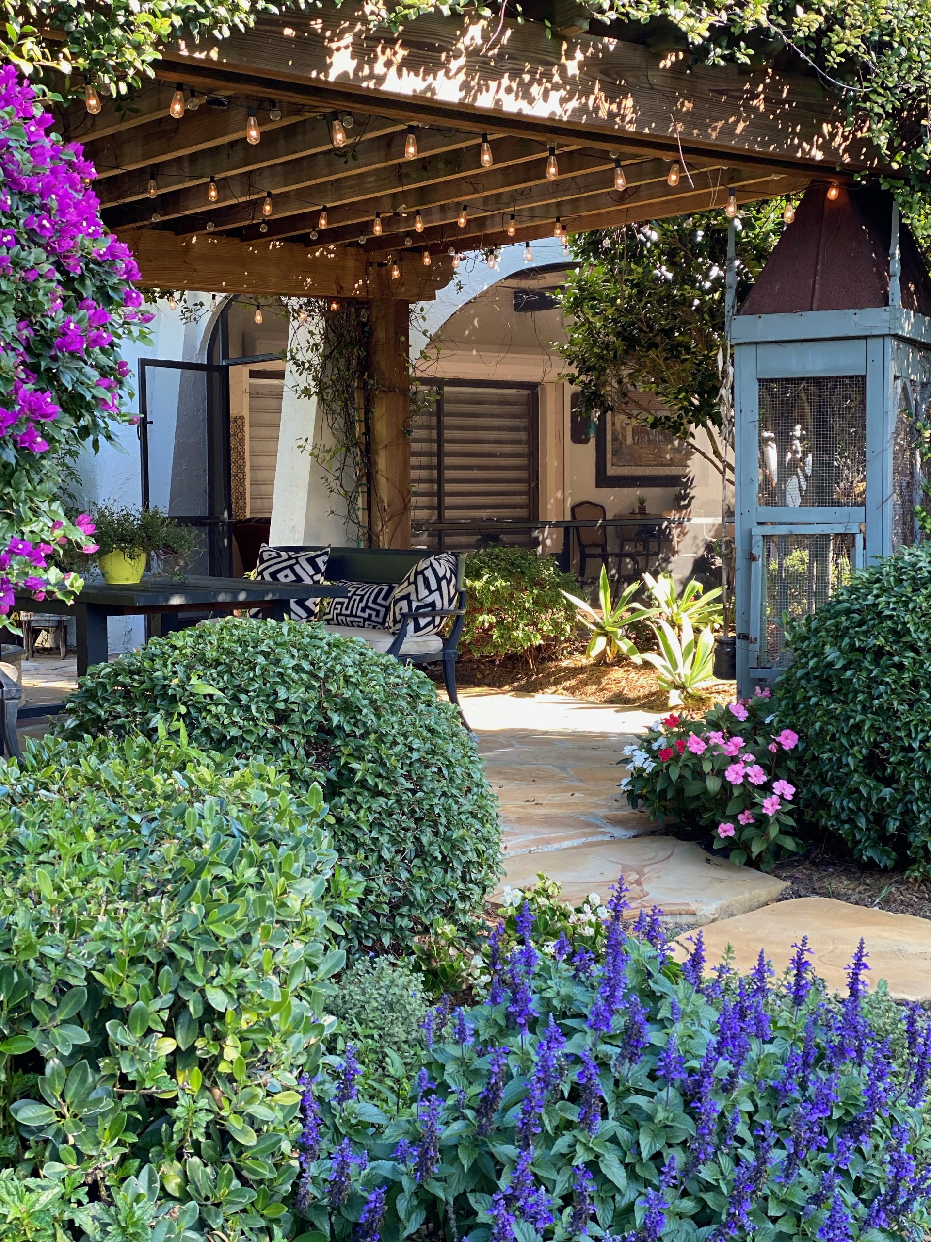 A Spring Garden Update - Blue Stallion Farm